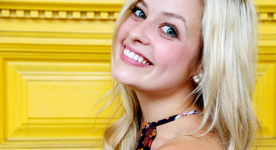 Country Singer Savannah Keyes Will Perform at CMA Fest