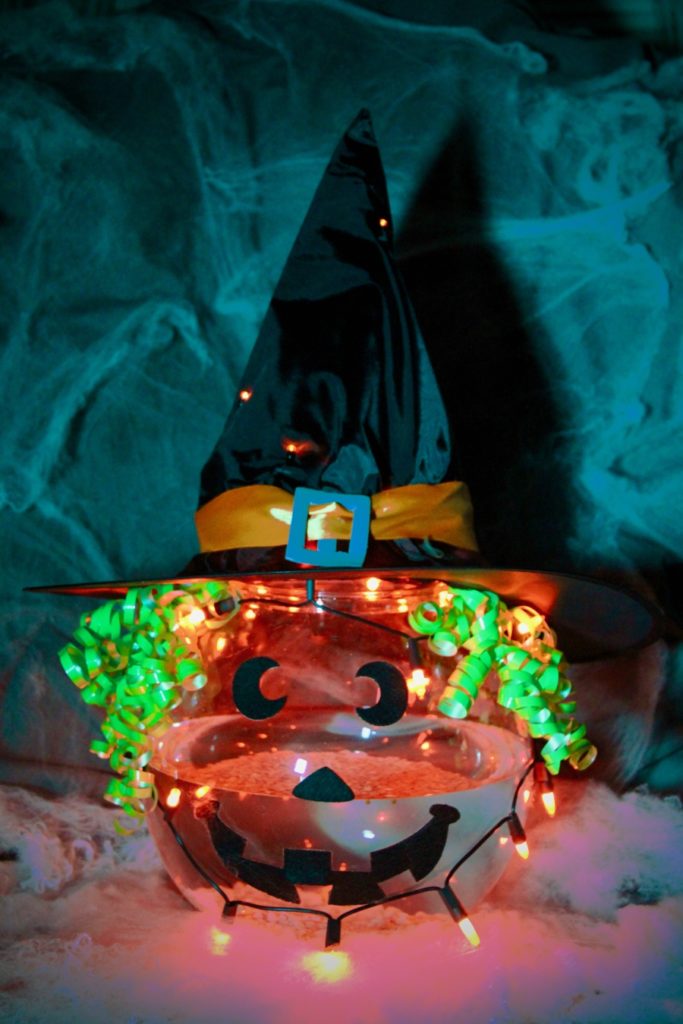 Pet Costume: Dress Your Fish Bowl Up for Halloween