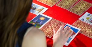 Simple Tips on How to Read Tarot Cards