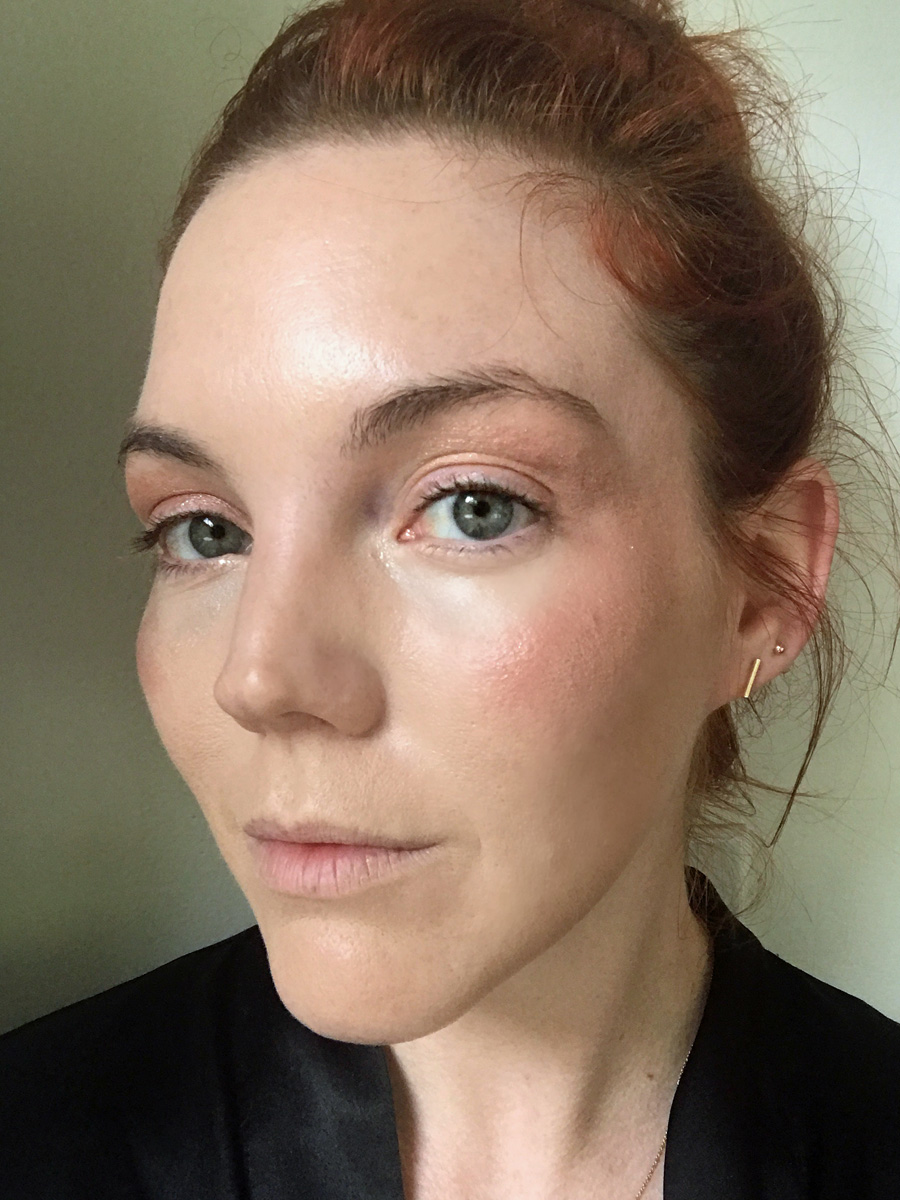 How to Do the Glitter Strobing Trend