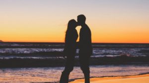 Signs You're Ready for Your First Kiss