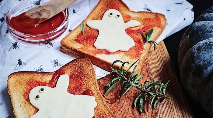 Spooky Snacks to Serve at Your Halloween Party