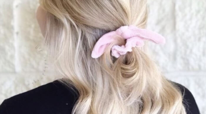 Best Ways to Style a Scrunchie
