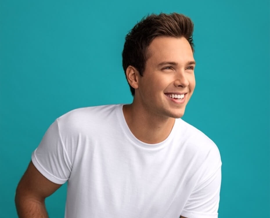 Premiere Noah Schnacky s Feels Like Love Music Video Premiere Noah Schnacky s Feels Like Love Music Video