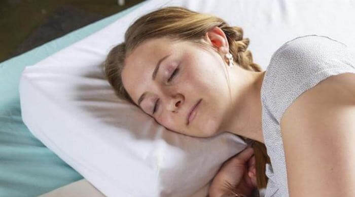 Here's How the Pillow Cube Pro Is Giving Me THE Best Sleep