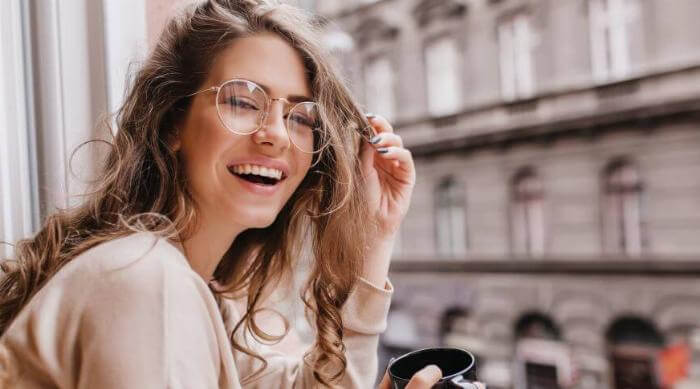 Signs You Might Be An Introverted Extrovert