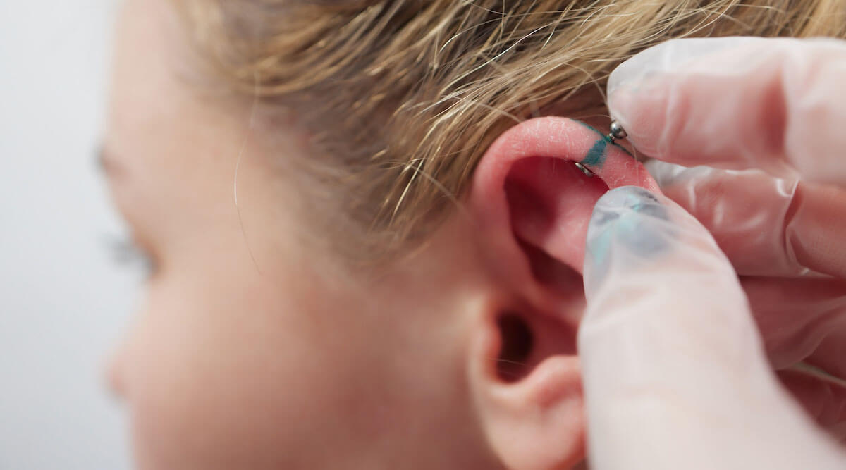 Helix Piercing Pain Level, Heal Time and What to Know