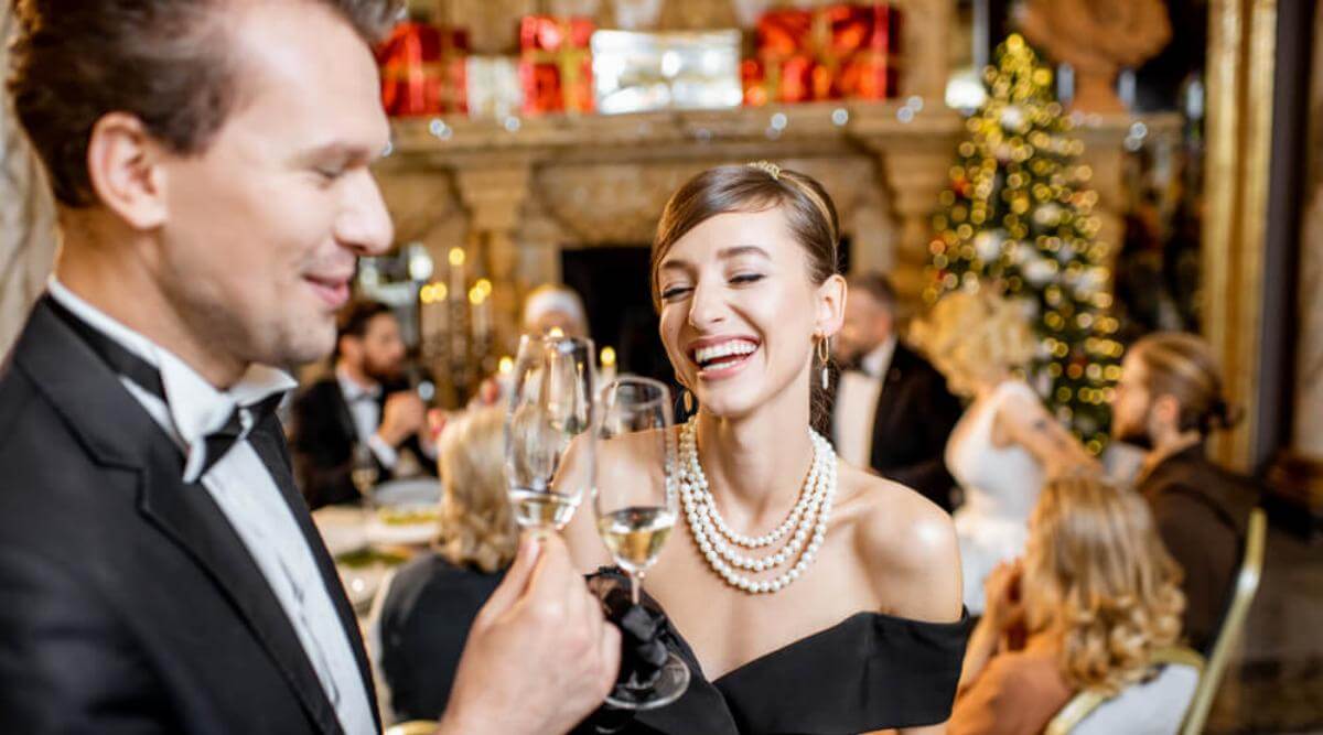 7 Unique Christmas Party Themes to Try This Year