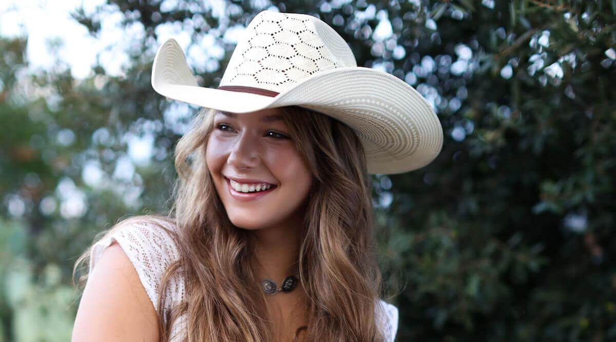 Orli Gottesman on Her New 'Yellowstone' Character, Halie