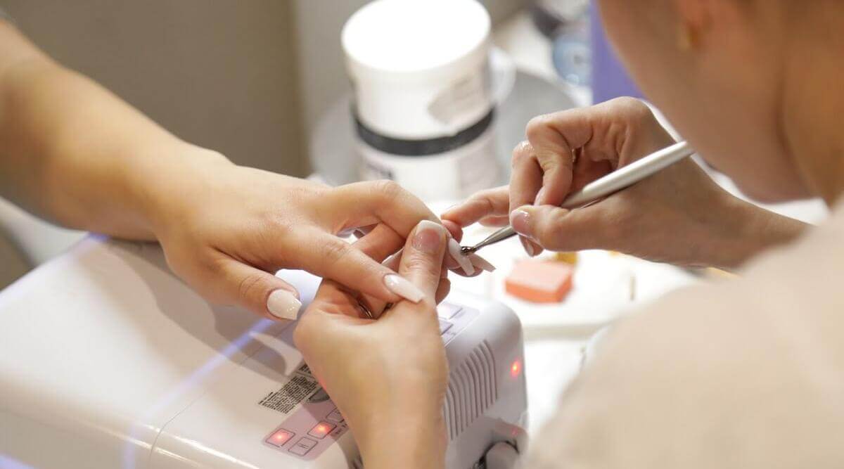 A Beginner's Guide to Getting Your Nails Done at a Salon
