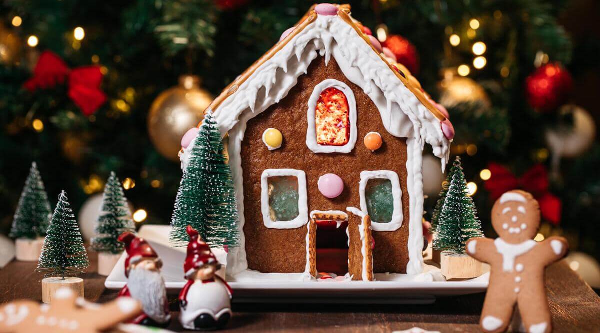 Tips to Upgrade Your Basic Gingerbread House