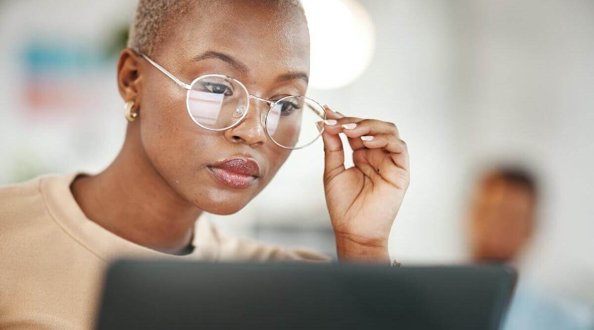 Simple Ways to Become More Detail-Oriented and Productive