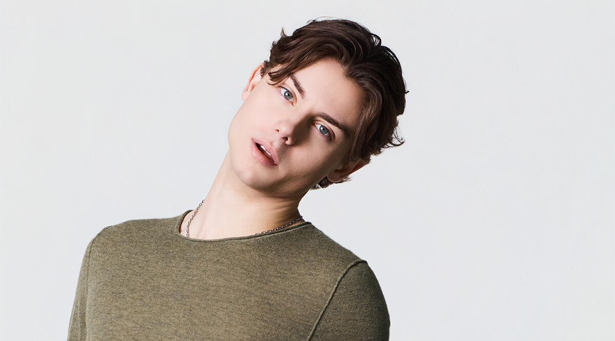 Interview: Carson MacCormac on My Life With the Walter Boys